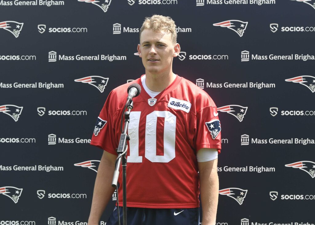 How Patriots quarterback Mac Jones is taking steps to improve after ...