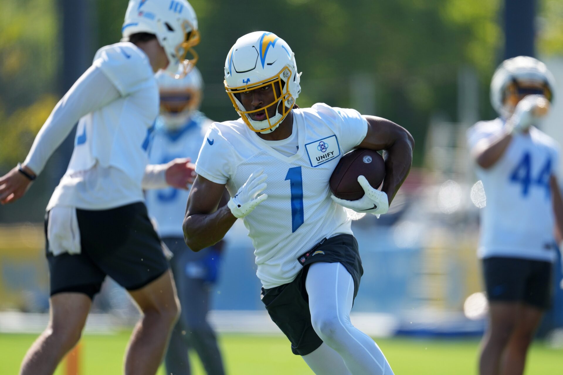 Los Angeles Chargers Practice Report: Young Bolts Impress Fans and ...