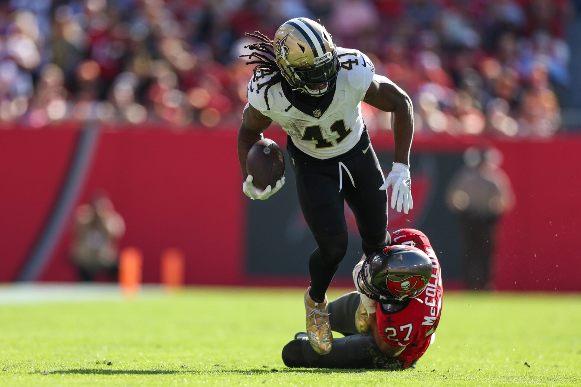 NFL Injuries Week 18: Tracking Every Injury, Including the Latest on ...