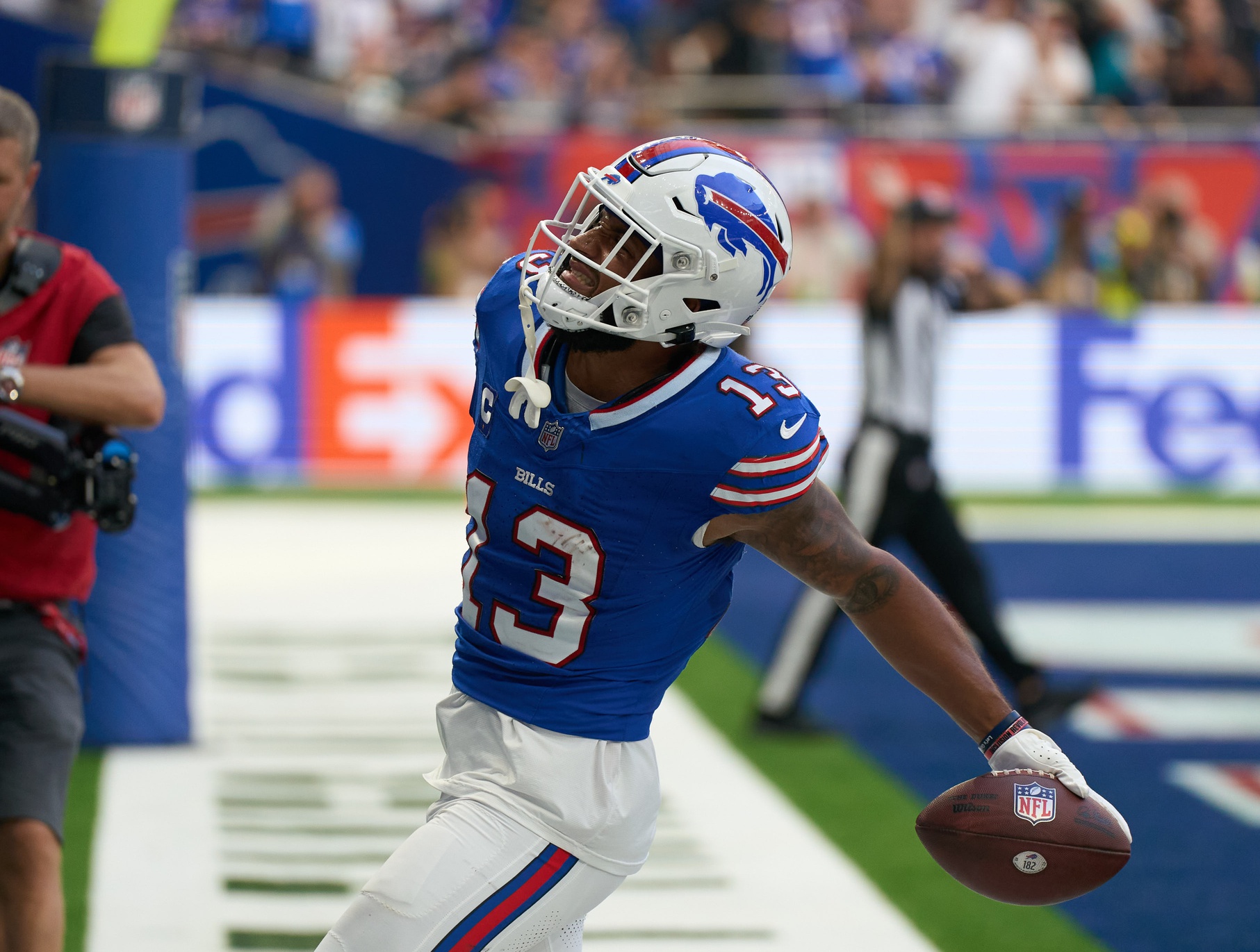 What Happened to Gabe Davis? Bills WR Dealing With Injury