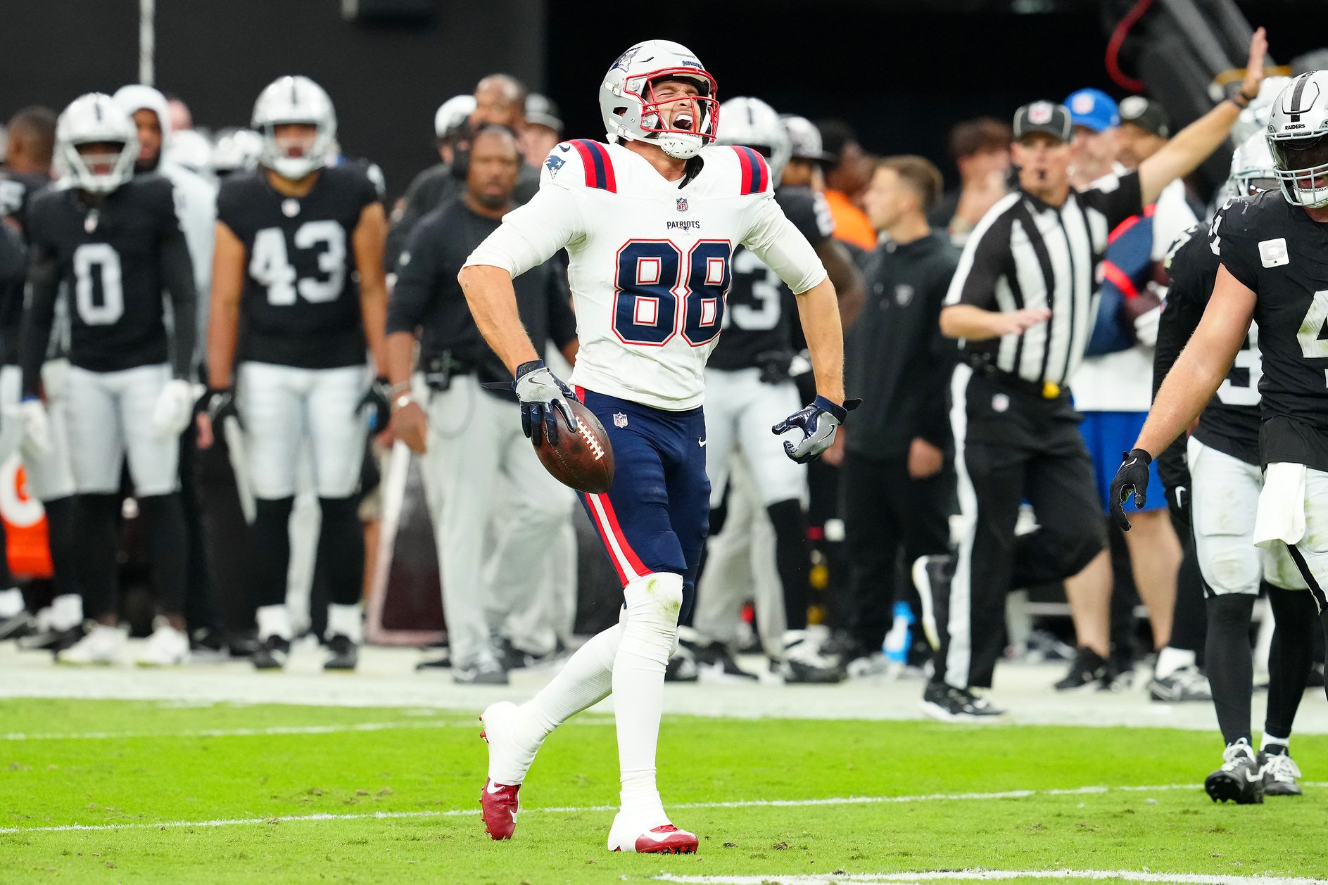 Get To Know New Bengals Tight End Mike Gesicki
