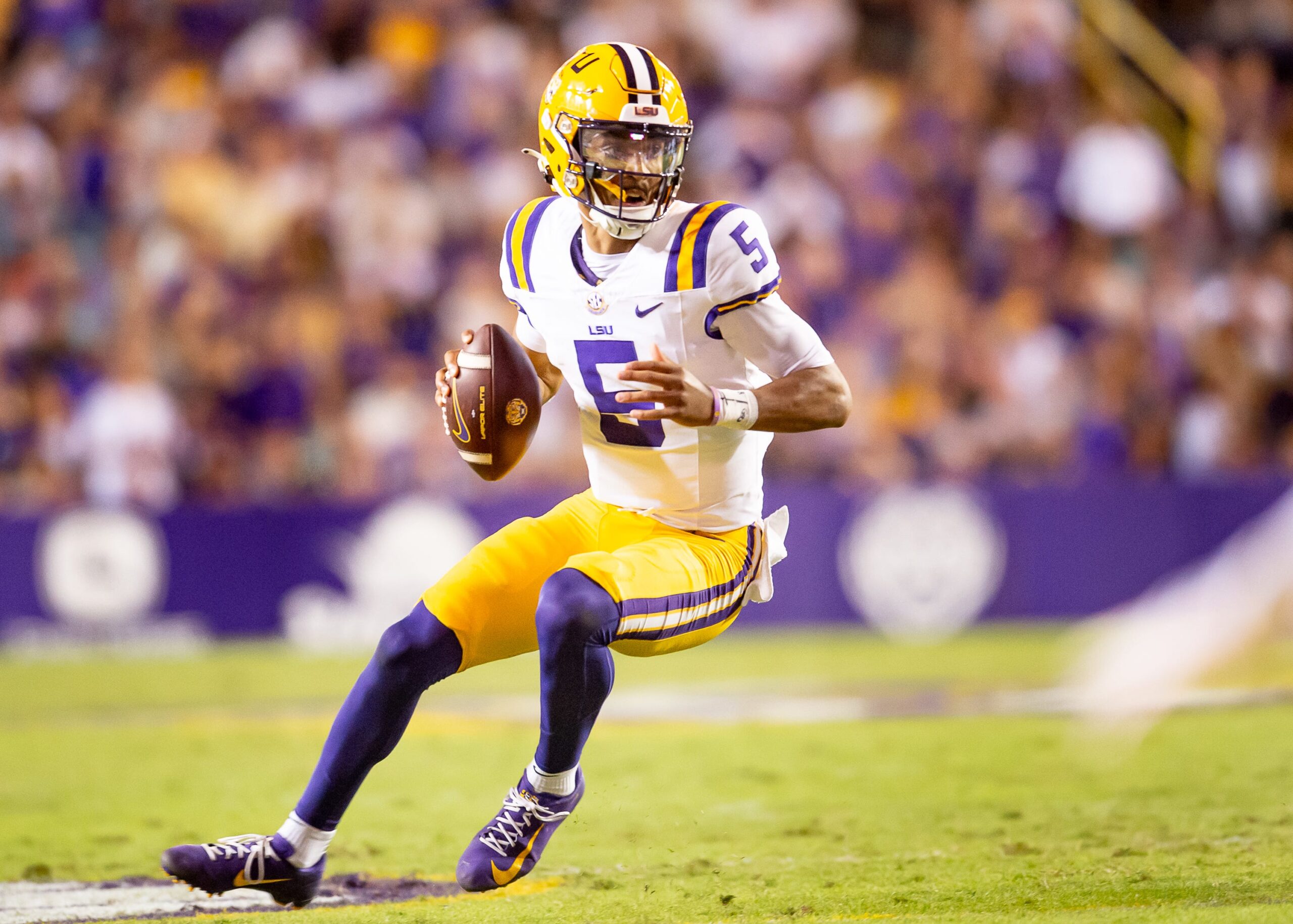 Will the Commanders Draft Jayden Daniels? LSU QB 'Has Had an Interest ...